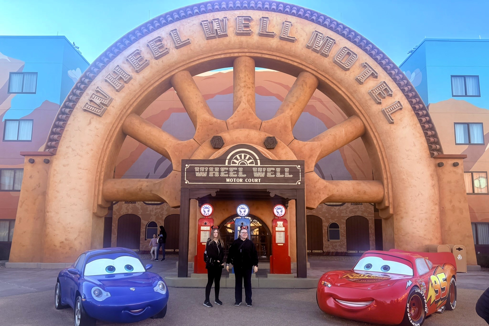 Disney World Resort Hopping 2025: A Comprehensive Guide - Mama's on ...