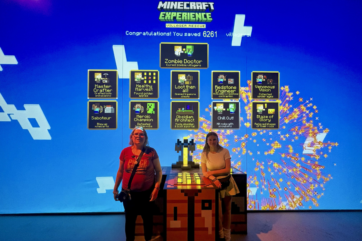 Minecraft Experience: Villager Rescue Review - Mama's on Vacation